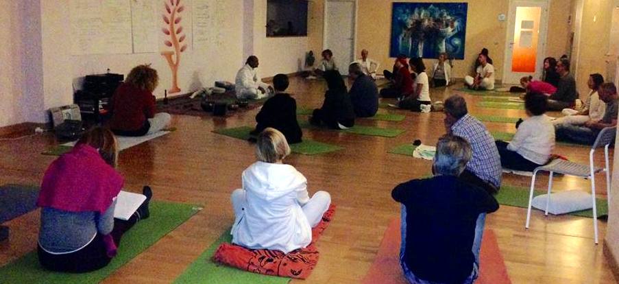 Adhyatma Yoga by Dr. Jamuna Mishra (Guru ji)